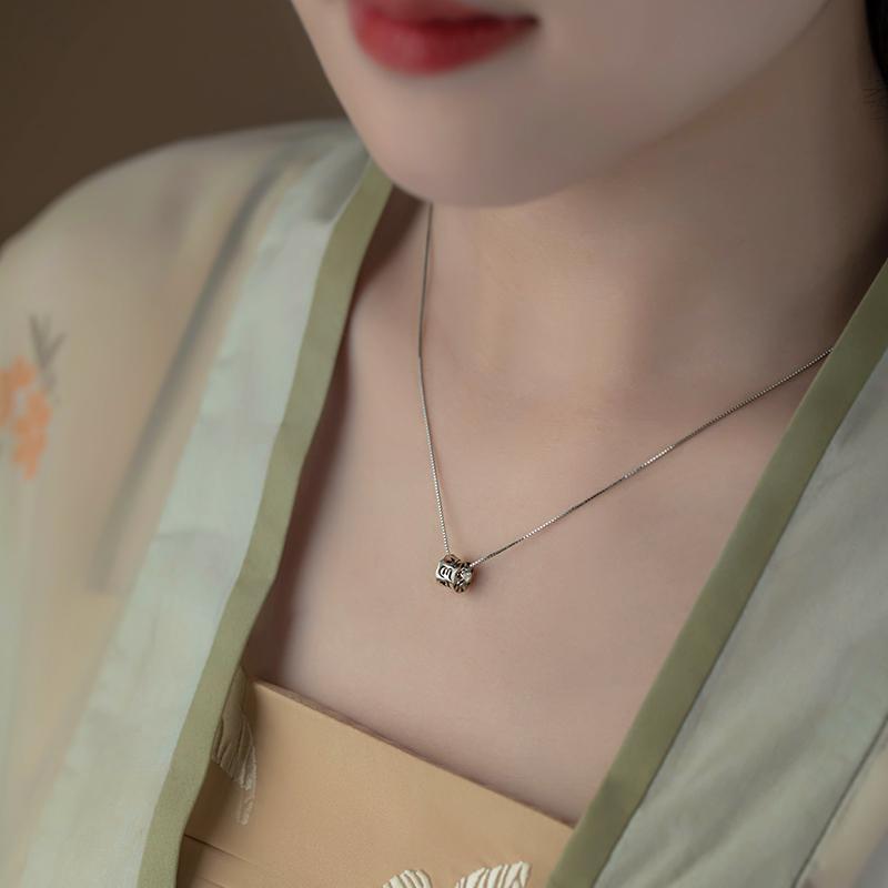 ペンダント素材：シルバー金属素材：シルバー925チェーン素材: シルバー