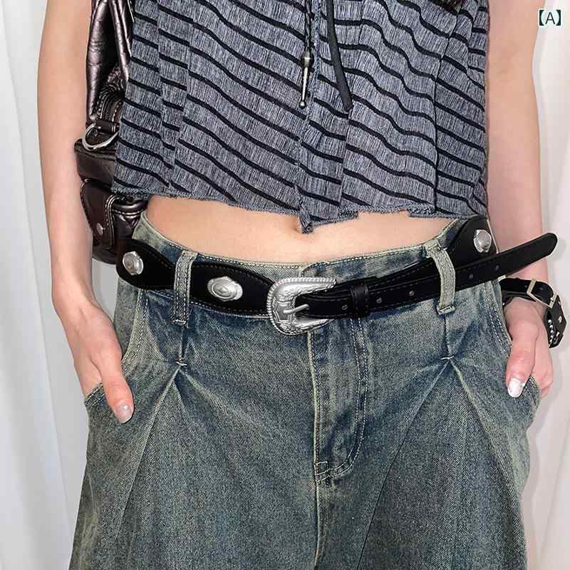 シルエット: シングルループ デザイン: インレイ 素材: PU（合成レザー革） バックルタイプ: ピンバックル バックル素材: 合金 適用性別: 女性 カラー: ブラック.個性ピンバックルベルト.ムーンベルト.ヴィンテージスタッズベルト....