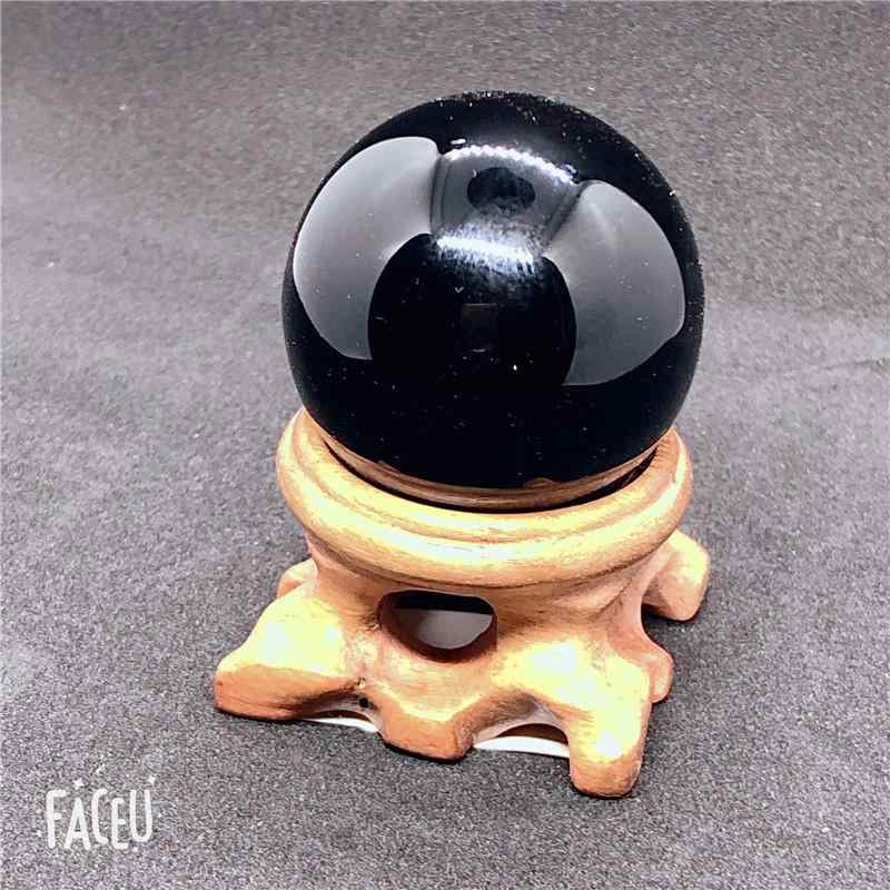 水晶玉は付属しておりません