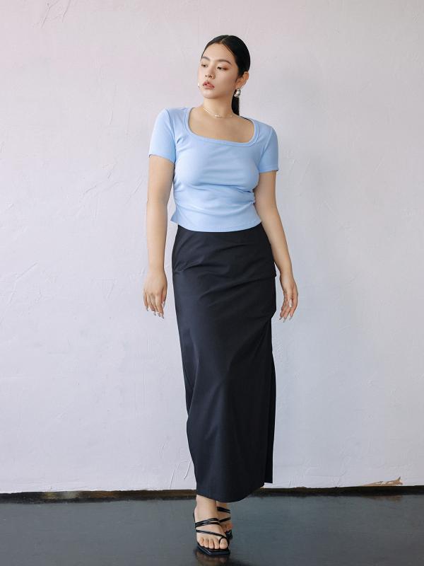 シルエット: ミディ丈 サイズ: 1.2.3.4.5 カラー: 山カグリーン.ナディンブラック