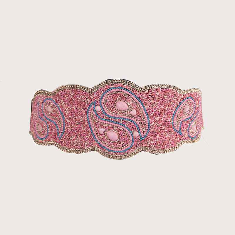 シルエット: ウエストベルト デザイン: インレイ.フリンジ.太い糸の装飾.ビーズ付き カラー: ブラック太極.ネイビー太極.ピンク太極.ライトブルー太極.キャメル太極.マルチカラー太極.オレンジ太極.レッド太極 柄: 幾何学模様 ベルトバ...