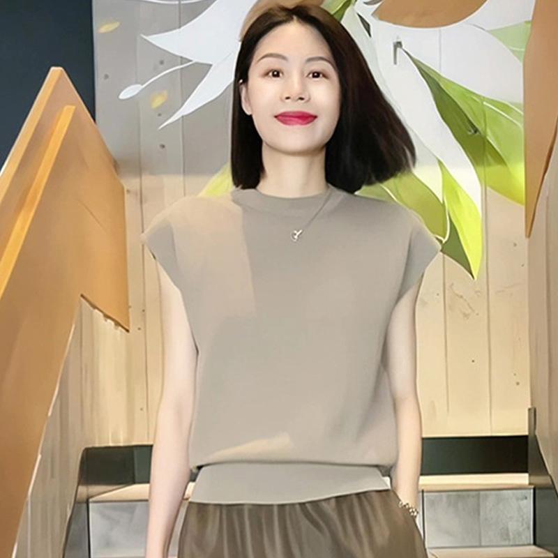 要素: シンプル.リブ.カジュアル スタイル: オフィス シルエット: ゆったり 袖タイプ: レギュラー 生地: ポリプロピレン.レーヨン.ポリエステル 厚さ: 薄手 袖丈: ノースリーブ ネックタイプ: クルーネック 着丈: 通常丈 柄:...