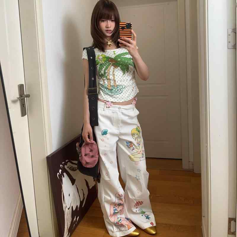 デザイン: プリント スタイル: オフィス シルエット: スリム デザイン: おしゃれ 袖タイプ: レギュラー フード: なし 厚さ: 薄手 袖丈: 半袖 ネックライン: クルーネック 着丈: ショート 柄: 植物・花柄 サイズ: S.M....