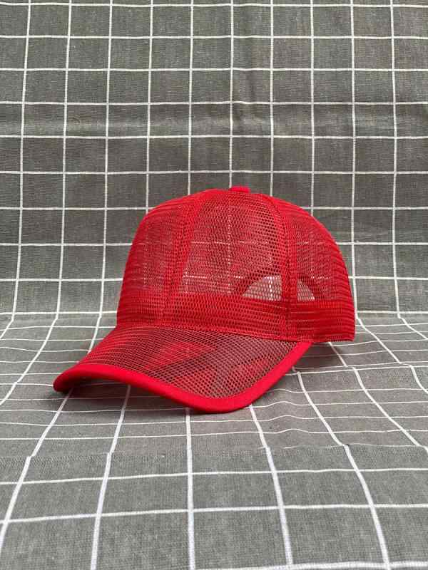 素材: ポリエステル サイズ: フリーサイズ（53-58cm調節可能） スタイル: カジュアル デザイン: シンプル カラー: ブラック.グレー.ホワイト.レッド.ワインレッド.ネイビー.カーキ シーン: お出かけ 帽子トップ: 丸型 タイ...