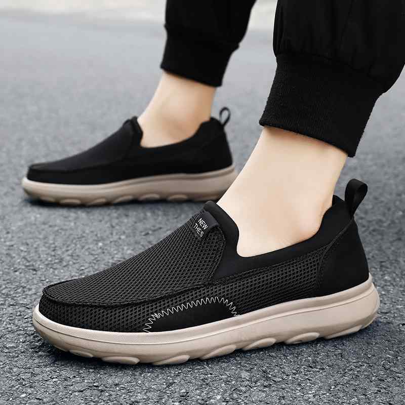 サイズ: 35.36.37.38.39.40.41.42.43.44 アッパー素材: ニット 裏地: なし 履き方: スリッポン シーン: 普段使い デザイン: ダッドスニーカー 機能: 通気性が良い つま先形状: ラウンドトゥ ヒールタイ...