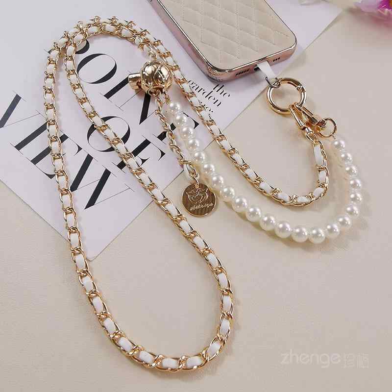 - カラー: ホワイト - デザイン: 伸縮調節可能なパールチェーン - 金具カラー: ゴールド丸カン - クリップカラー: ホワイト