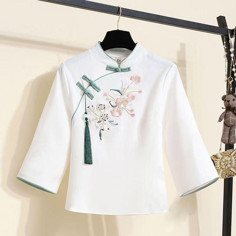 要素: 刺繍 スタイル: オフィス向け シルエット: ストレート 柄の種類: 花柄 素材: ポリエステル繊維 袖タイプ: 七分袖 加工: 刺繍加工 機能: 耐摩耗性 厚さ: 薄手 襟型: 立ち襟 着丈: レギュラー丈 カラー: ライトブルー...