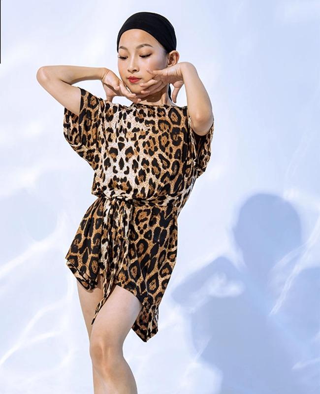 ＃式: 半袖 ダンスジャンル: デニム.サンバ.闘牛.チャチャ.ルンバ サイズ: XXXS.S.M.L.XXS.XS カラー: ブラック.ブラック長袖.ヒョウ柄.ヒョウ柄長袖.レッドブラウン