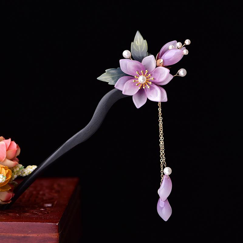 発飾分類: 簪子 材質: 木 カラー: 淡い紫.紫がかった赤.赤 スタイル: 韓国.