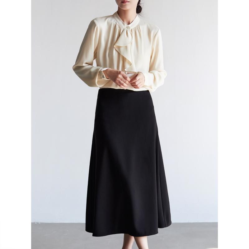 サイズ: S.M.L 柄: 無地 スタイル: オフィス向け 通勤スタイル: OL 襟型: 立ち襟 カラー: ライトペアイエロー 袖型: レギュラー 袖丈: 長袖 着丈: レギュラー丈 シルエット: ゆったり デザイン: ボタン付き 素材: ...