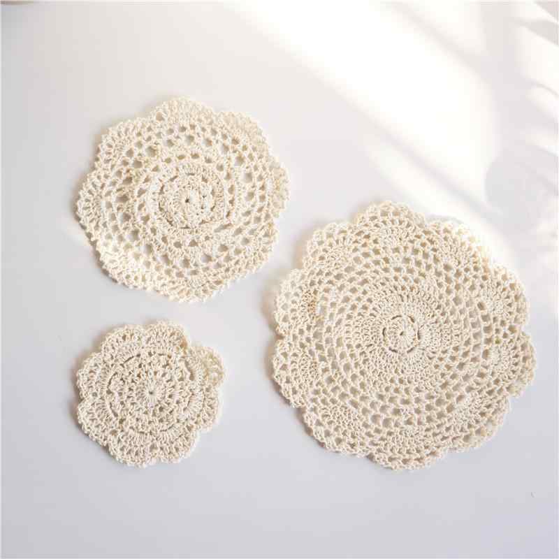 スタイル:カントリー 素材: 混紡 サイズ: 直径18cm.直径14cm.直径9cm.直径19cm.楕円形レース 20×30cm.正方形レース 26×26cm 特徴: 手編みのため多少の誤差があります。届いたら軽く伸ばして形を整えてください...