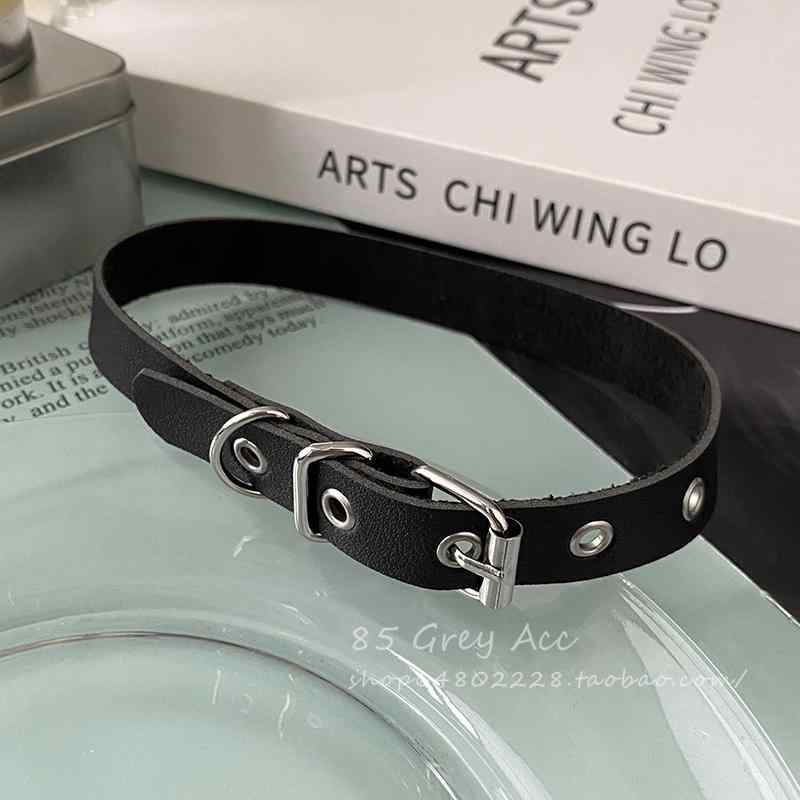 - チェーン素材: 革 - 柄: 無地 - スタイル: パンク - 性別: 女性向け - 特徴: 個性的なデザイン - カラー: パンクブラック - チェーン - 多層構造: なし - チャーム: なし - 延長チェーン: なし - 装飾:...