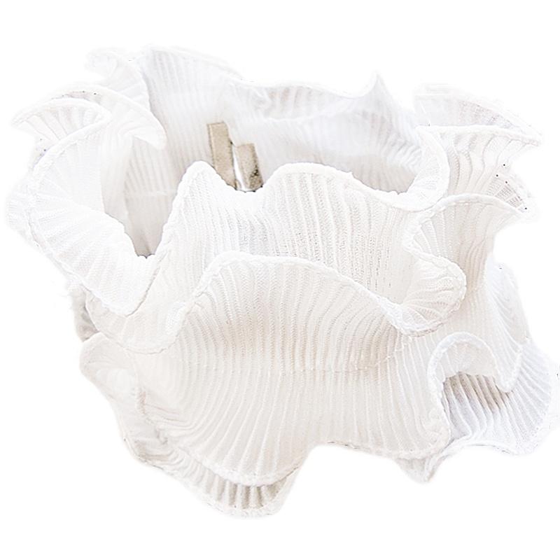 スタイル: ジャパニーズ＆韓国スタイル 新しさ: ペンダント素材: 記載なし 商品タイプ: アクセサリー 多層仕様: あり チェーン素材: レース 柄: 植物・花柄 性別: 女性向け ペンダント付き: なし 延長チェーン: 10cm以内 カ...