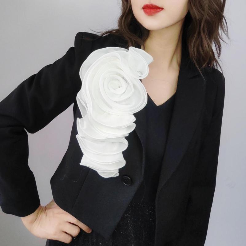 - - 素材: 混合素材 - 商品種類: アクセサリー - 柄: 植物・花柄 - カラー: レッド.ブラック.ホワイト