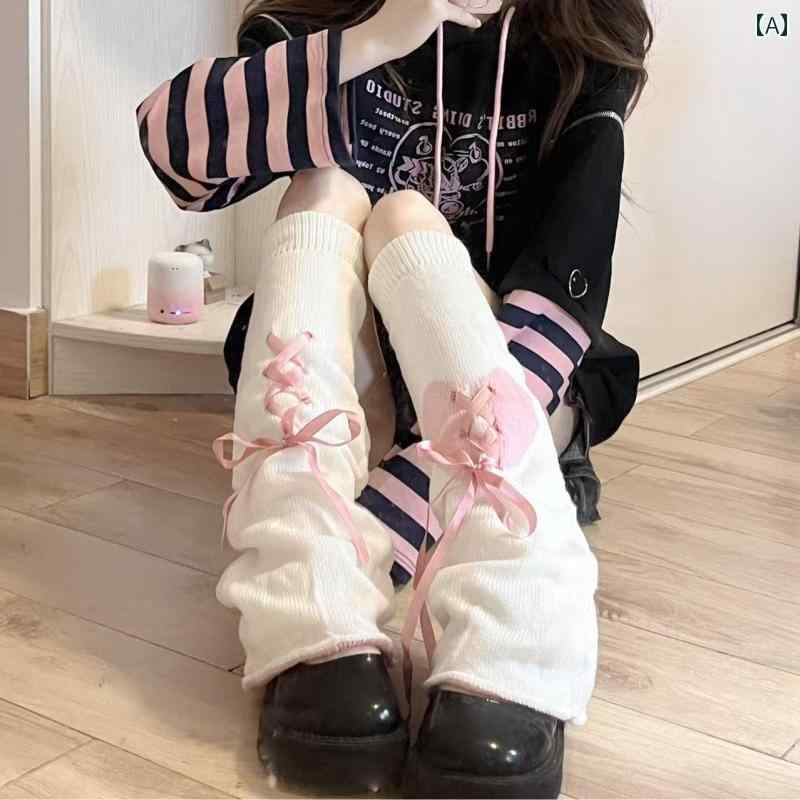 柄: 蝶結び 素材: アクリル.ポリウレタン10% デザイン: くしゅくしゅソックス 丈の長さ: ミドル丈 サイズ: 大人対応 入数: 1足 カラー: 淡いピンク（靴下カバー＆ピンクリボン）.ブラック（靴下カバー＆ピンクリボン）.ブラック（...