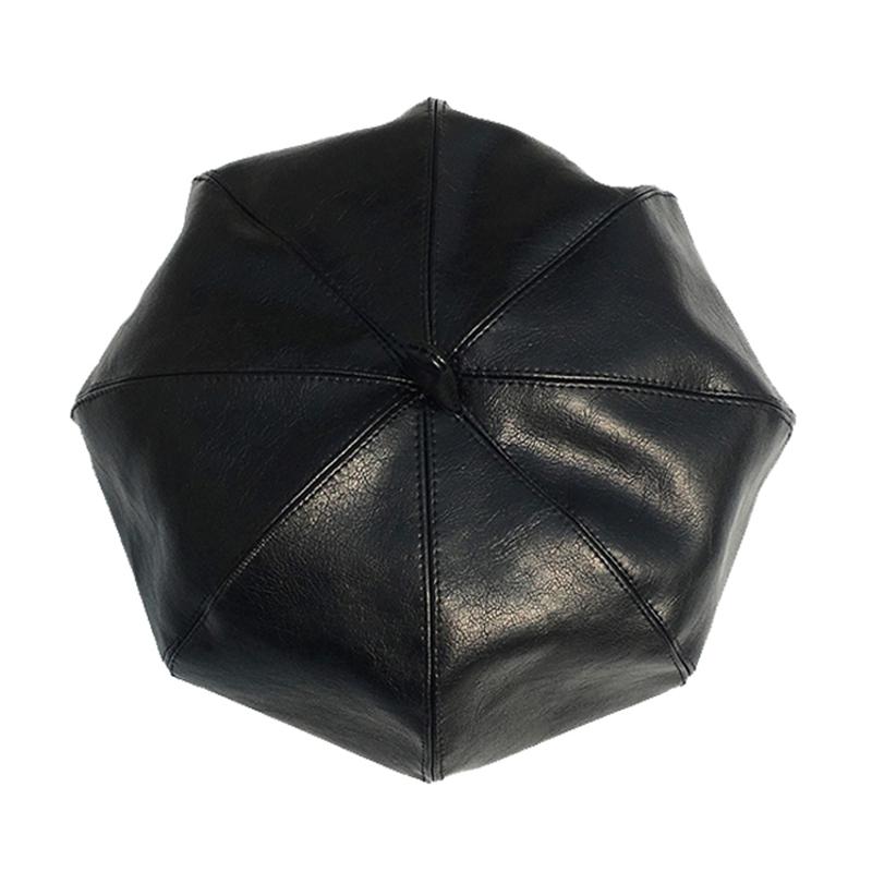 シーズン: 秋.冬.春 デザイン: ベレー帽 素材: 人工皮革 帽子の形状: 丸型トップ シルエット: 男女兼用 サイズ: 調節可能 カラー: ブラック（メイン）.ブラウン（メイン）.ブラック（短いつばなし）.カーキ（短いつばなし）.アイボ...