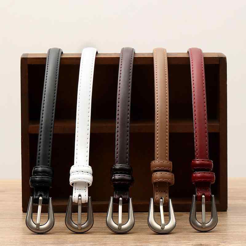 スタイル: ベーシック デザイン: ベルト付き 機能: 光沢感あり 素材: 牛革（1枚革） バックルタイプ: ピンバックル ベルト丈: シングルラップ バックル素材: 合金 表面加工: 光沢仕上げ 対象性別: レディース カラー: レッド....