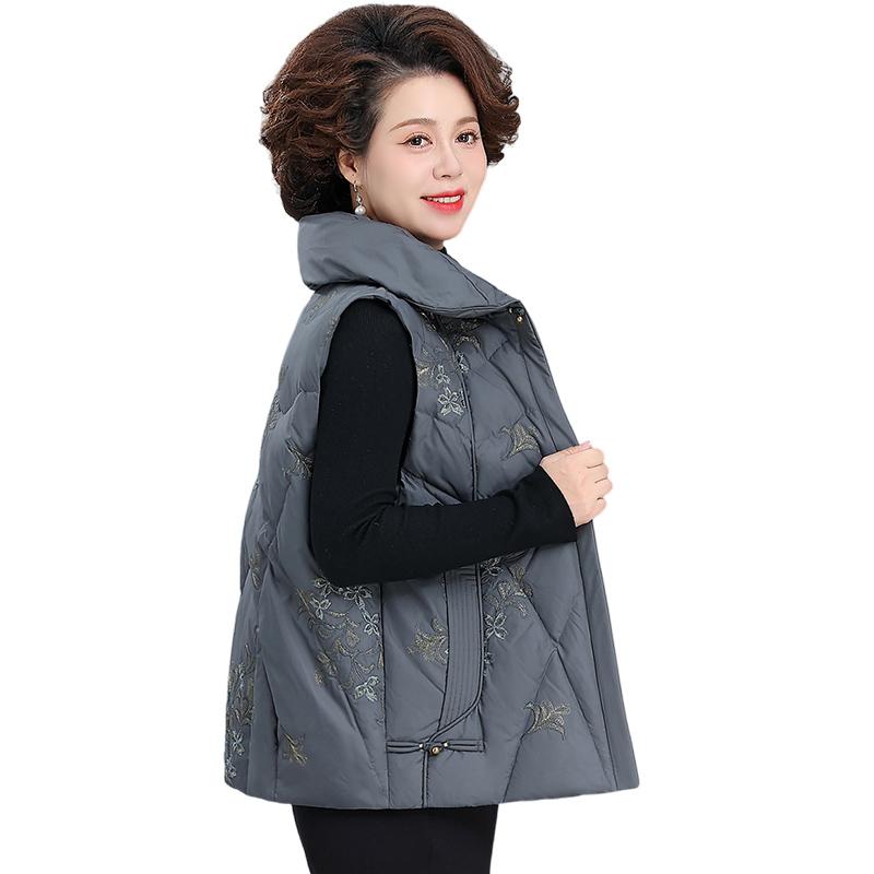 ブランド: 恒源祥 スタイル: 民族風 シルエット: ゆったり デザイン: ポケット付き 袖タイプ: レギュラー 素材: ポリエステル 着用方法: カーディガンタイプ 詰め物: ホワイト 厚さ: 厚手 襟型: ポロ襟 着丈: ショート丈 前...