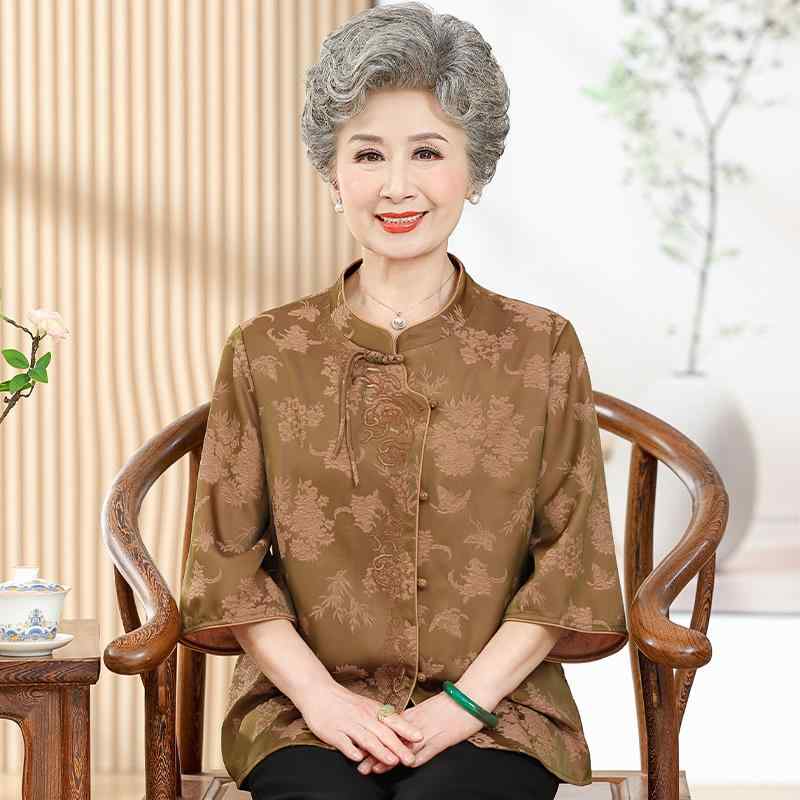 ブランド: 恒源祥 スタイル: 高貴 シルエット: ゆったり デザイン: 刺繍入り 袖型: レギュラー 着脱方法: カーディガンタイプ 袖丈: 七分袖 アイテム形状: シャツ 厚さ: 薄手 襟型: 立ち襟 着丈: 通常丈 柄: 大柄花柄 前...