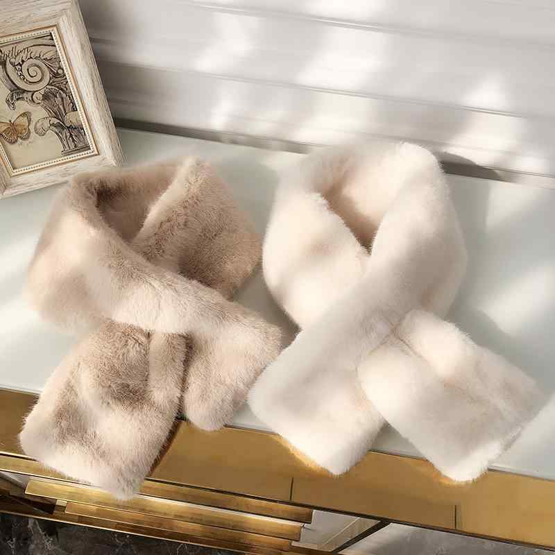 ・素材: フェイクファー・柄: 無地・スタイル: 韓国・形状: 長方形・性別: 女性・アイテムタイプ: スカーフ、スカーフ・カラー展開: エレファントグレー、ミルクティー、クラシックホワイト、ミッドナイトブラック、少女ピンク・詳細: 厚手・...