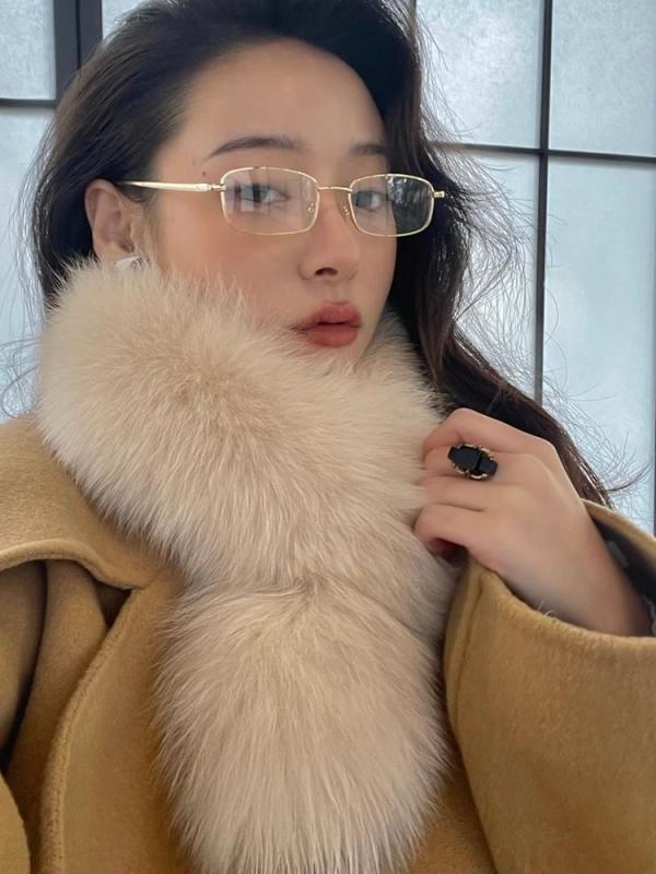 ・機能: 保温・柄: 無地・スタイル: 日本風・性別: レディース・タイプ: ネックウォーマー・カラー展開: ミルクコーヒー、クリーム