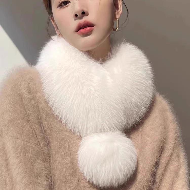 ・スタイル: 韓国・タイプ: ネックウォーマー・主な素材: フェイクファー・長さ: 65cm・幅: 13cm・形状: 長方形・機能: 保温・柄: 無地・性別: 女性・対象: 学生、親子、若者・サイズ: フリー・カラー展開: ホワイト（ポンポ...