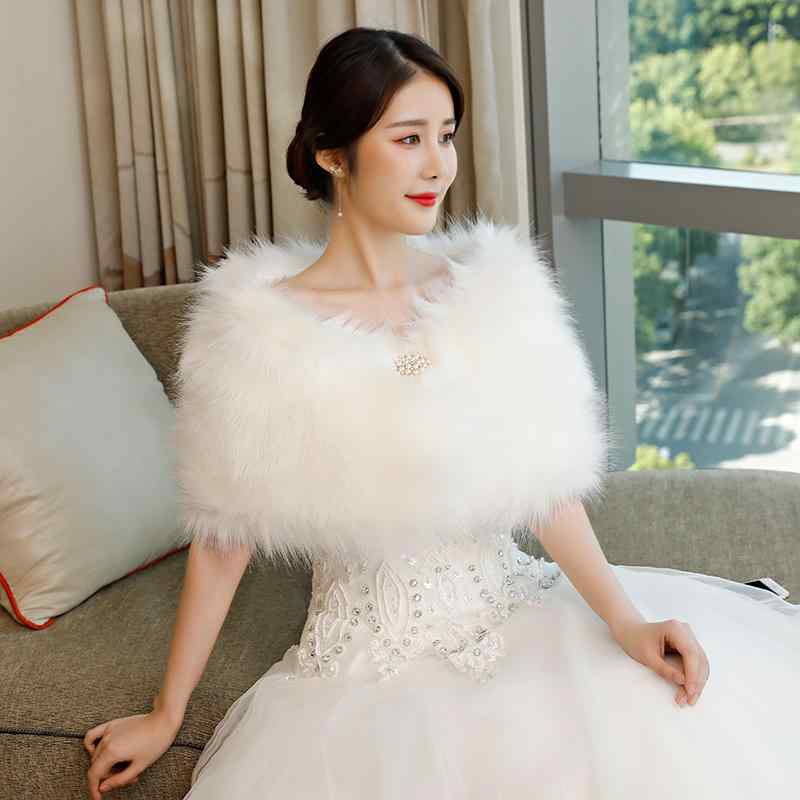 ・カテゴリ: ショール・スタイル: 韓国・主な素材: フェイクファー・柄: 無地・性別: レディース・対象: 幅広い年代、親子・仕様: 厚手・機能: 保温