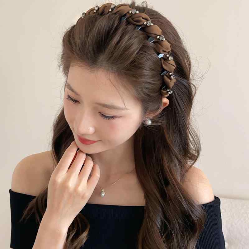 ・カテゴリ: ヘアバンド・スタイル: 日韓・素材: ラインストーン、クリスタル・カラー展開: カフェ、ブラック、ダークパープル、ライトカフェ、ベージュ
