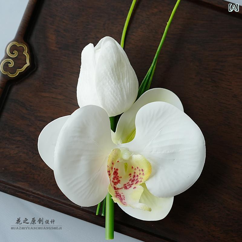 ・スタイル: 韓国・対象: 新郎新婦・種類展開: ピンクコサージュ、パープルブルーコサージュ、ホワイトコサージュ、グリーンコサージュ、ホワイトコサージュ（飾りなし）、ピンクコサージュ（飾りなし）、パープルブルーコサージュ（飾りなし）、グリー...