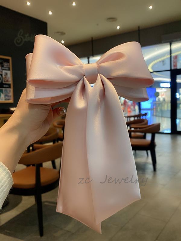 ・スタイル: 日韓・カテゴリ: ヘアクリップ・カラー展開: ピンク、ブラック、ベージュ、ブルーグレー