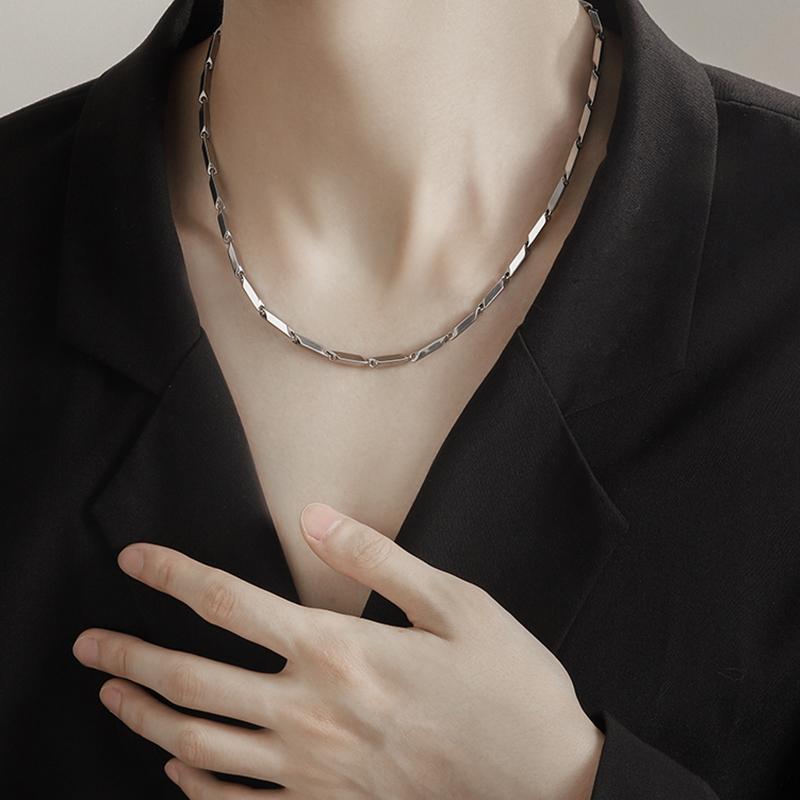 ・チェーン素材: チタン鋼・柄: その他・スタイル: ・状態: 新品・性別: ユニセックス・チェーン幅: 約3mm・サイズ展開: 45cm、50cm、55cm、60cm・チェーンタイプ: 鎖骨チェーン・ペンダント素材: チタン鋼・装飾: な...