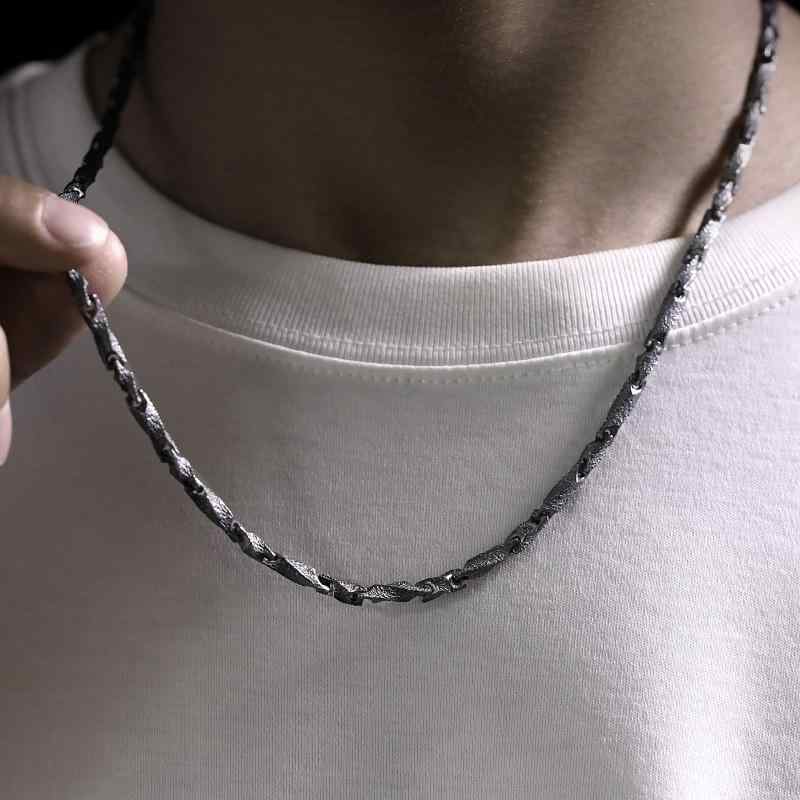 ・カテゴリ: アクセサリー・スタイル: ・対象性別: 男性・状態: 新品・カラー: シルバー・金属素材: 925シルバー・チェーン素材: シルバー・ペンダント素材: シルバー・チェーン周長: 51cm～80cm・サイズ展開: 55cm、60cm
