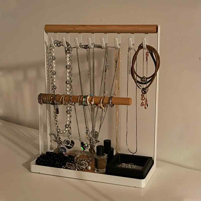 ・スタイル: シンプル