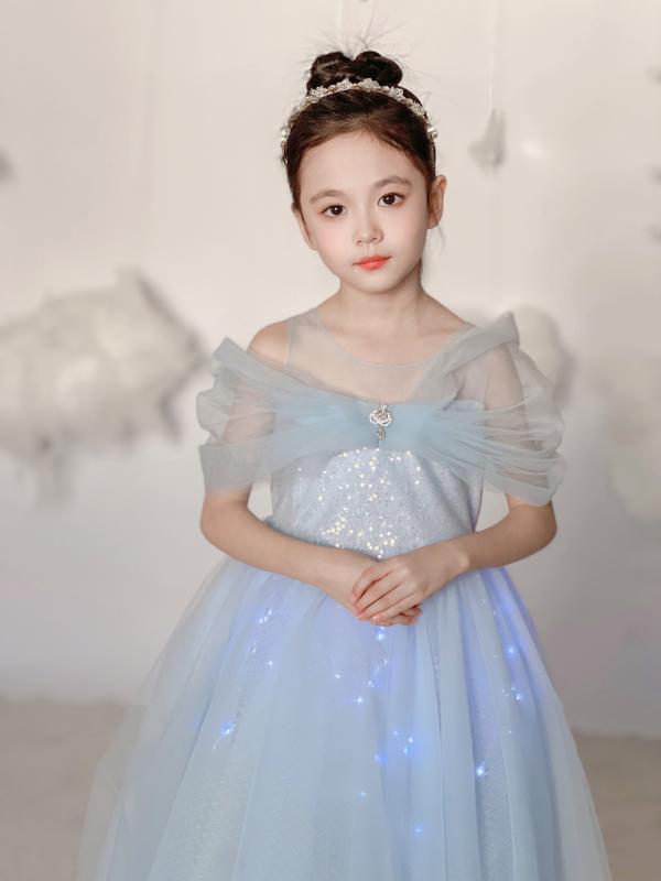 ・対象年齢: 18ヶ月、2歳、3歳、4歳、5歳、6歳、7歳、8歳、9歳、10歳、11歳、12歳・柄: 無地・スタイル: プリンセス・対象性別: 女の子・カラー展開: ブルー、ホワイト、ピンク、ブルー（発光タイプ）、ホワイト（発光タイプ）、ピ...