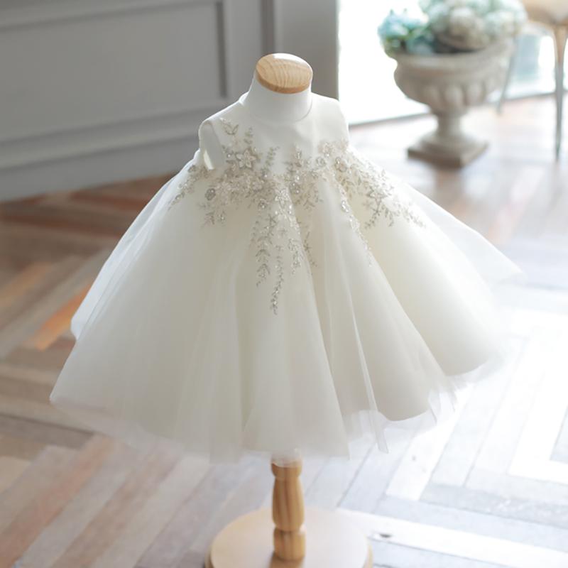 ・年齢: 3ヶ月、6ヶ月、9ヶ月、12ヶ月、18ヶ月、2歳、3歳、4歳・素材: ナイロン・スタイル: 韓国・性別: 女の子・カラー展開: オフホワイト・サイズ展開: 80cm、90cm、100cm・礼服タイプ: 発表会ドレス・主な素材: 綿...