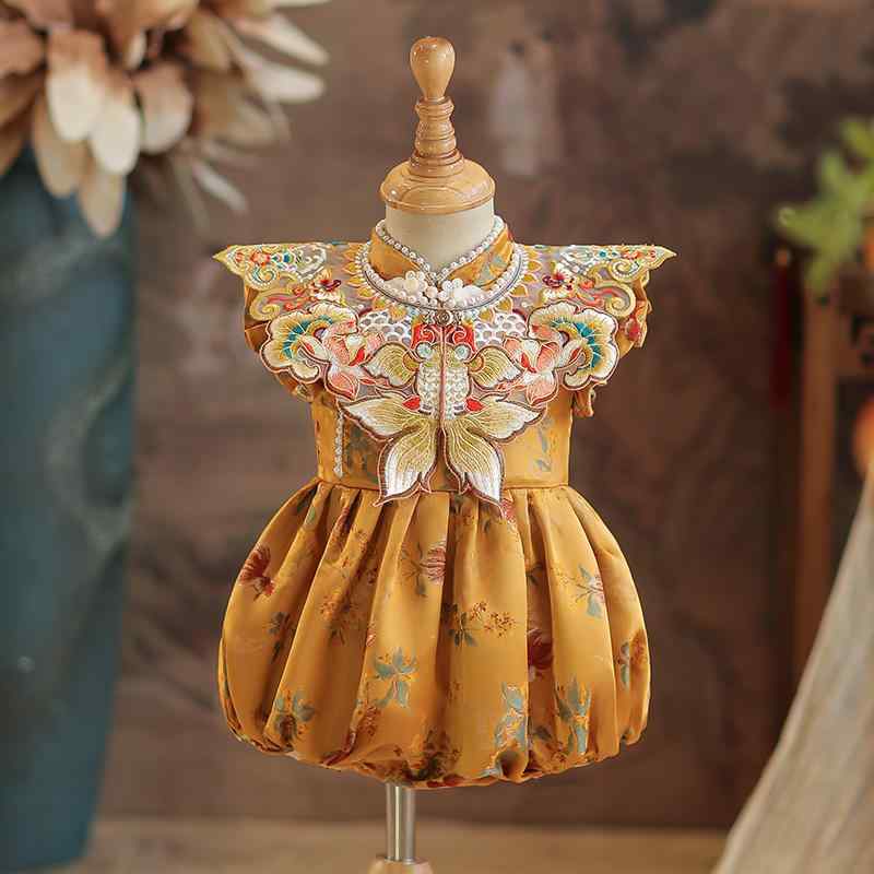 ["・主な素材: その他素材","・対象年齢: 1歳, 1歳半, 2歳, 3歳, 4歳, 5歳, 6歳","・厚さ: 薄手","・袖丈: 半袖","・...