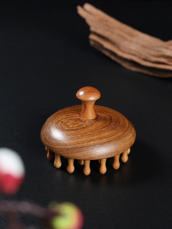 ・種類: 経絡梳・適用シーン: 家庭用・長さ: 10cm未満・商品タイプ: パーソナルケア用品・カラー展開: 金絲檀壺蓋梳、金絲檀鑽戒梳