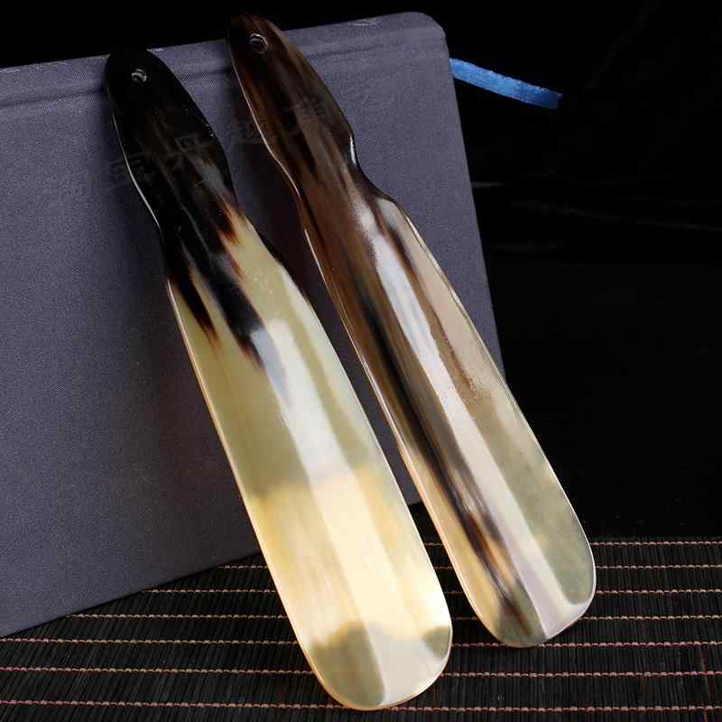 ・素材: ヤクの角・種類展開: クラシック約18cm、タコ型約17cm、タコ型約20cm、タコ型約22cm、タコ型約24cm、ショート約16.5cm、ミディアム約20cm、スコップ型ミニ約14.5cm