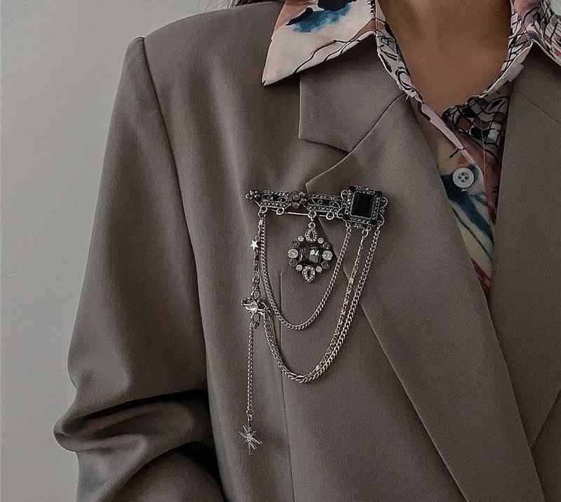 ・スタイル: 欧米風・素材: 合金、銀メッキ、金メッキ・対象性別: 女性・装飾素材: 合金象眼、人工宝石、半貴石