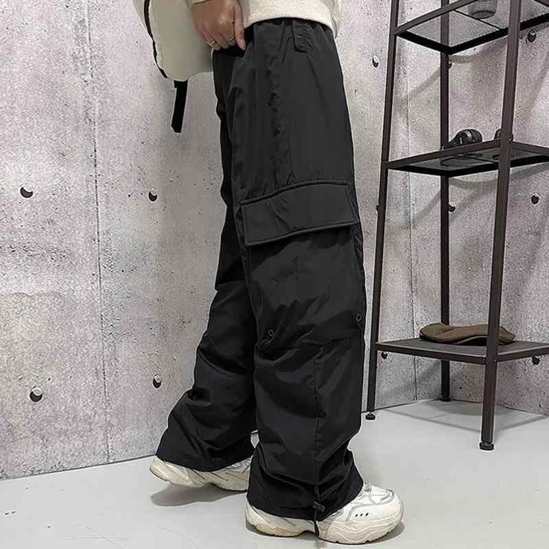 ・シルエット: ストレート・パンツタイプ: カーゴパンツ・: マルチポケット・丈: ロング丈・サイズ展開: M, L, XL, 2XL, 3XL, 4XL・テイスト: カジュアル・対象: ユース・シーン: カジュアル・素材: ポリエステル・...