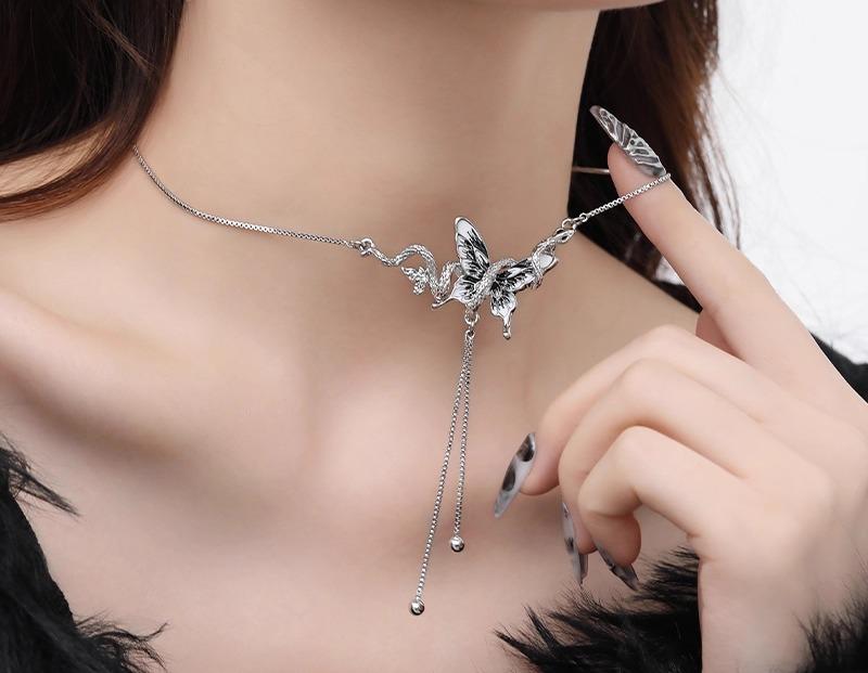 ・スタイル: ・商品タイプ: アクセサリー・長さ: 21cm～50cm・装飾: 未装飾・状態: 新品・チェーン素材: 合金、シルバーメッキ、ゴールドメッキ・柄: 蝶、トンボ、昆虫・性別: レディース・延長チェーン: 10cm以下