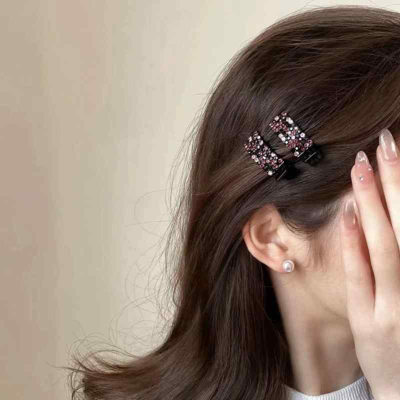 ・スタイル: 日韓・素材: ラインストーン、クリスタル・カテゴリ: ヘアクリップ・カラー展開: アンゴラレッド、ソースパープル、シャンパン、ダークブルーグレー