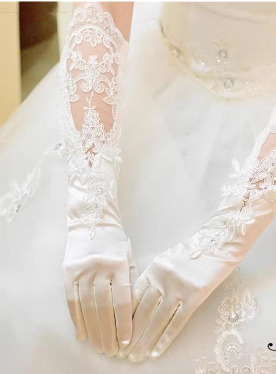 ・スタイル: 長手袋・素材: サテン