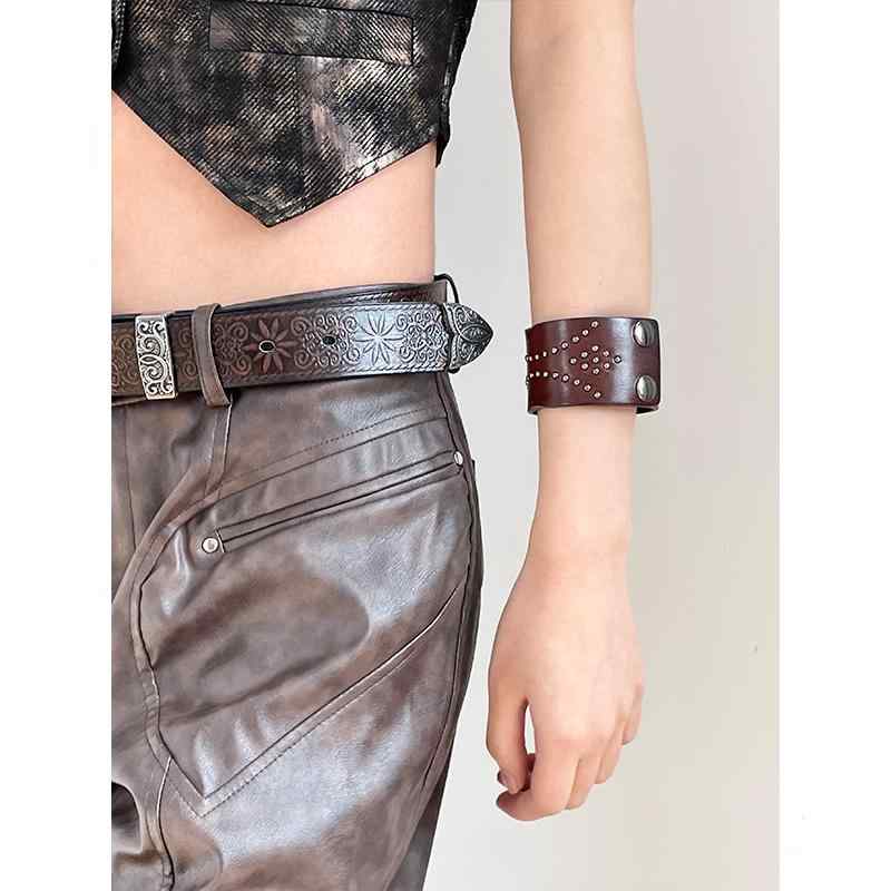 ・素材: 革・スタイル: パンク・性別: 男女兼用・カラー展開: コーヒー色・加工: ユーズド加工・種類: アクセサリー