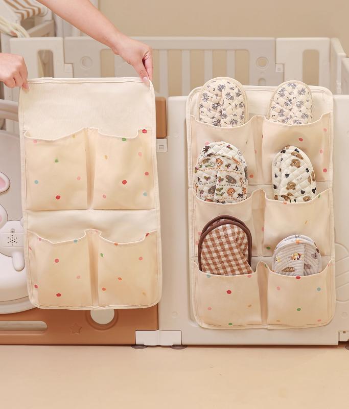 ・カテゴリ: スリッパ・: カートゥーン柄・スタイル: 韓国・適用スペース: 子供部屋・対象年齢層: 子供・主な素材: オックスフォード生地・カラー展開: ピンク格子、ベージュ花柄、ブラウン花柄、ブラウン格子