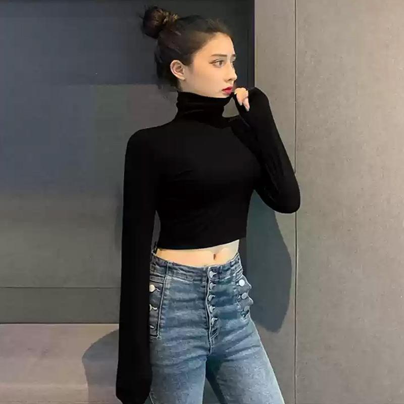 ・スタイル: カジュアル・主な素材: 綿95%、ポリウレタン5%・ネックライン: ハイネック・袖丈: 長袖・柄: 無地・着丈: ショート・フィット: スリム・袖タイプ: レギュラー・カラー展開: ブラック、ホワイト、ブラック（裏起毛厚手）、...