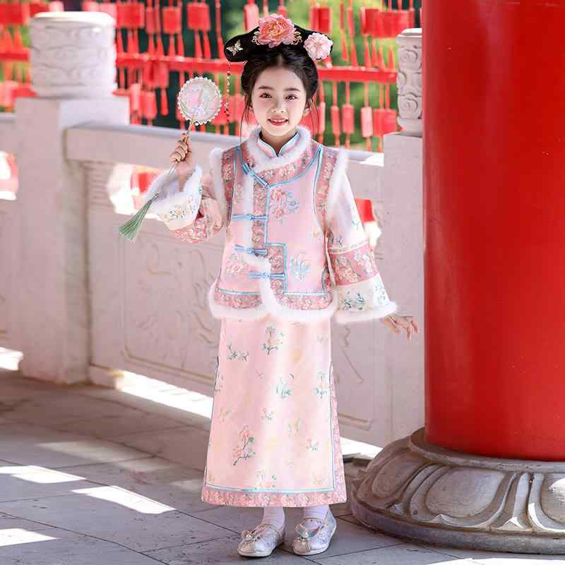 ・裏地: フリース・主な素材: ポリエステル95%、その他5%・対象年齢: 2歳、3歳、4歳、5歳、6歳、7歳、8歳、9歳、10歳、11歳、12歳、13歳・厚さ: 裏起毛・袖丈: 長袖・性別: 女の子・参考身長: 90cm、100cm、11...