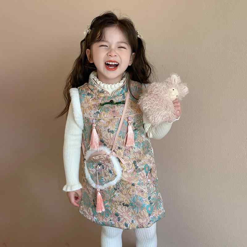 ・年齢: 12ヶ月、18ヶ月、2歳、3歳、4歳、5歳、6歳、7歳、8歳・厚さ: 厚手・袖丈: ノースリーブ・スカート丈: ミドル丈・柄: 小花柄・身長: 90cm、100cm、110cm、120cm、130cm、140cm