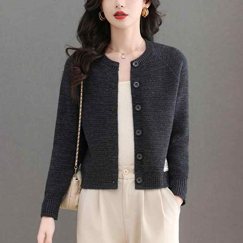 ["・スタイル: 通勤, シンプル","・フィット: ゆったり","・要素: 切り替え","・主な素材: ラムウール","・生地加工: ニット&quo...