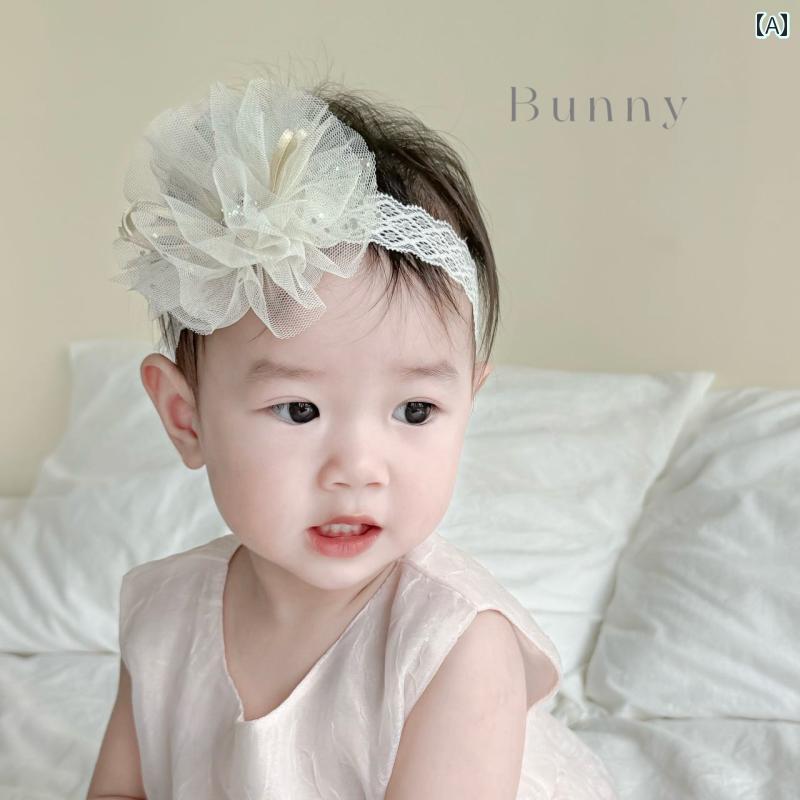 ・スタイル: プリンセス・対象性別: 女性・カラー展開: オフホワイト、ピンク、グレー・サイズ展開: S (0-6ヶ月)、M (6-18ヶ月)